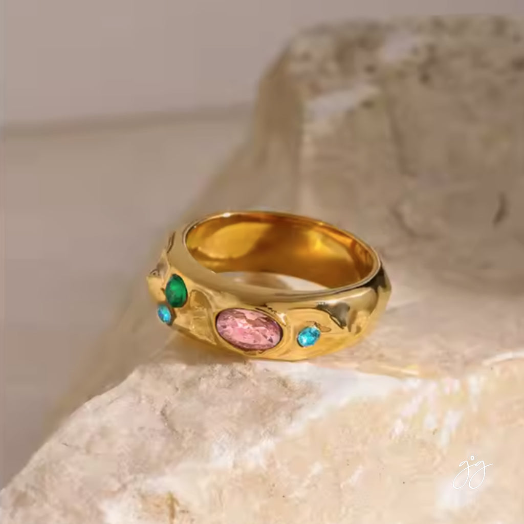 CLEARANCE - Dewdrops Gold Hammered Gemstone Ring – GETTA GIRL